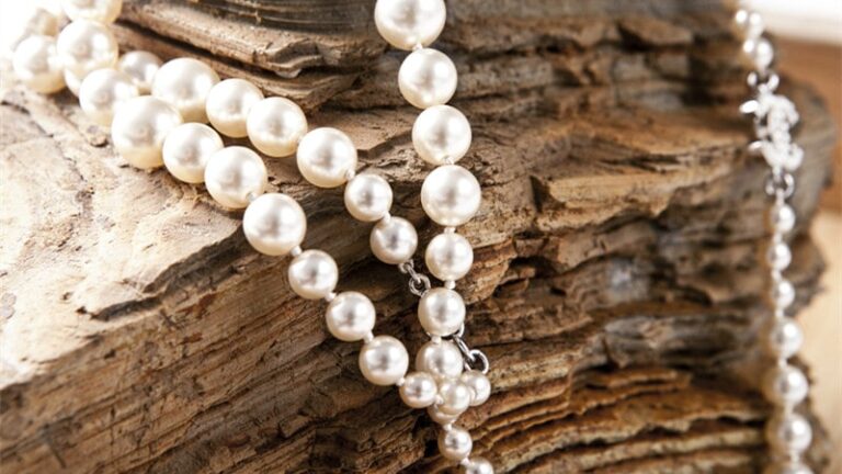 The Complete History: How Are Pearls Formed?