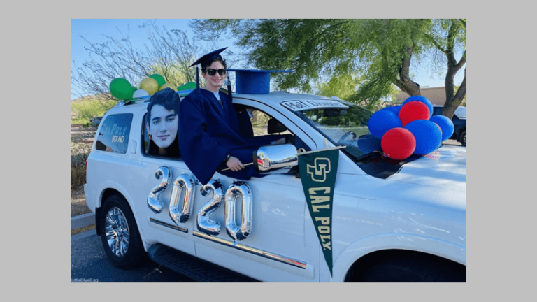 15 Memorable Graduation Car Decorating Ideas