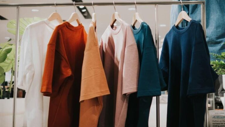 Design Your Own Clothing: Making Fashion a Personal Canvas ...